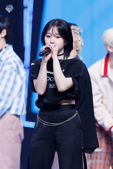 240125 Nmixx Haewon Dash At M Countdown Kpopping