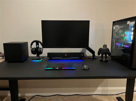 upgraded my setup with a monitor stand r workspaces