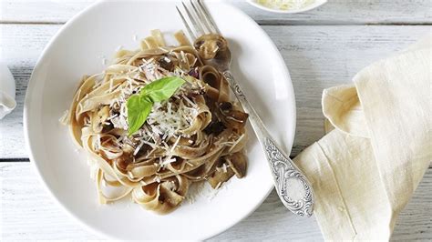 Mushroom Ragu Pasta Recipe Summer Pasta Recipes Recipes Italian