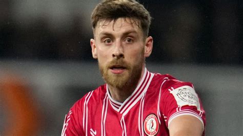 Joe Williams Bristol City Midfielder Signs New Three Year Deal Bbc Sport