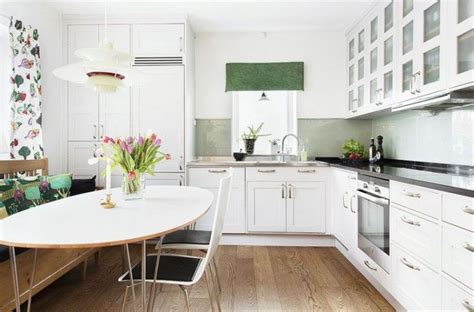 Кухня вдоль окна 80 фото эксклюзивных дизайнерских решений Дизайн