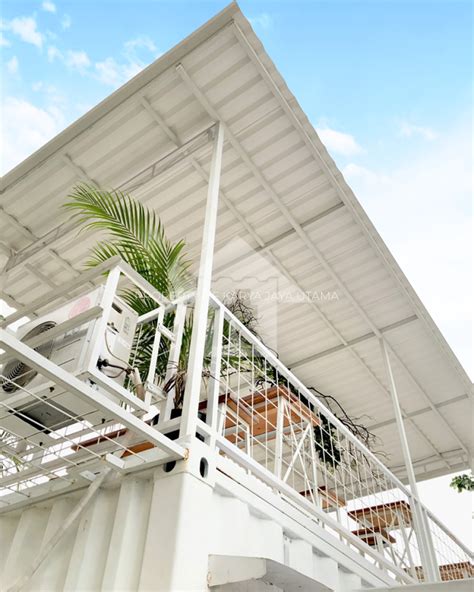 Ide Pemakaian Atap uPVC untuk Bangunan Container Cafe – Agen Rooftop