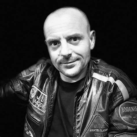 Mészáros Sándor Meszaros Sandor1978 On Threads