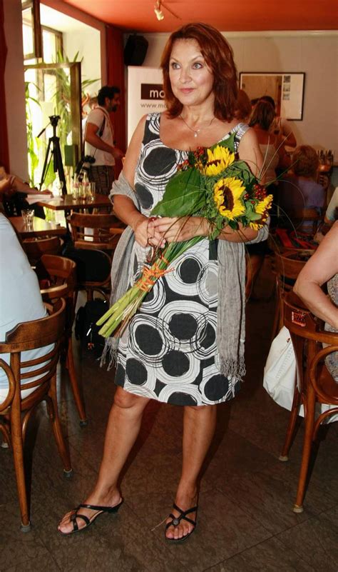 Zlata Adamovsk Feet Photos