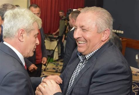 „СДСМ И ДУИ НЕ БАРААТ ОСТАВКА ОД МЕРКО за нив не е важно што е на црна