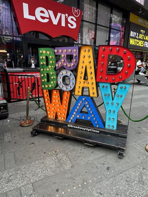 Creative Help Needed Iconic Symbols Of Broadway Rbroadway