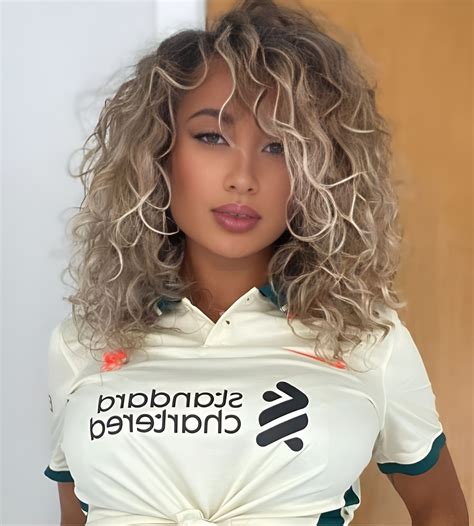 Toni Camille Model Age Wiki Biography Height Photos Family More