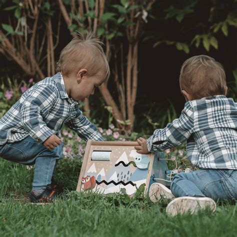 Vilac Iceland Early Learning Activity Triangle Hippychick