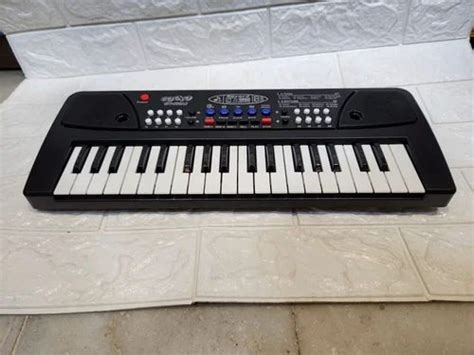 Musical Instrument Keyboard At Best Price In Meerut By Golu Bhai Rakhi