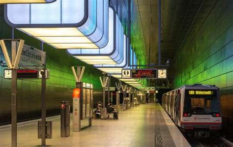 Tram Or Train Subway Station Online Jigsaw Puzzles