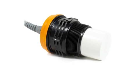 Apg Iru 6429 Mid Range Ultrasonic Level Sensor With Data Logging Av Tek