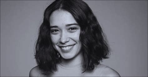 ¡orgullo Total Actriz Chilena Sara Becker Hace Historia En Los