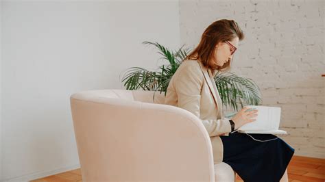 Non Billable Tasks That Eat Up Your Time — And How A Good Ehr Will Help