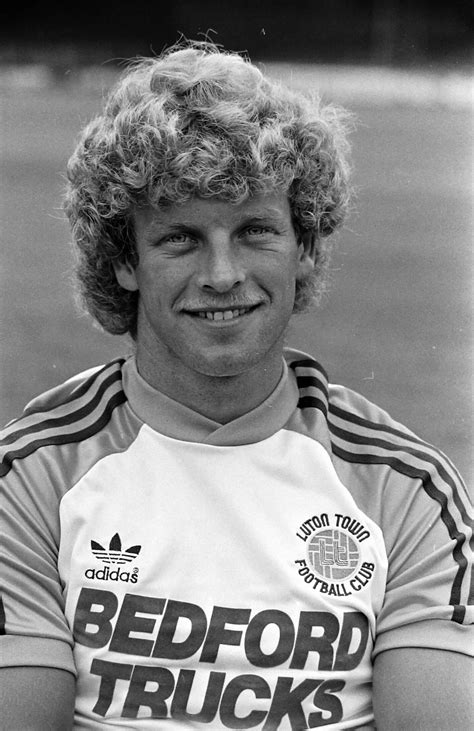 Kirk Stephens Hatters Heritage A History Of Luton Town Fc