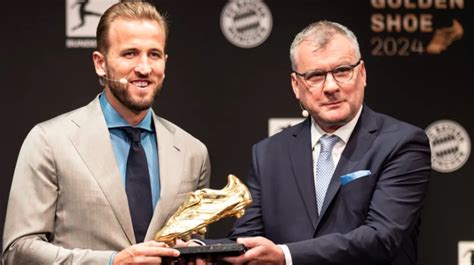 “Алтан шаахай” шагналыг Харри Кейн хүртлээ