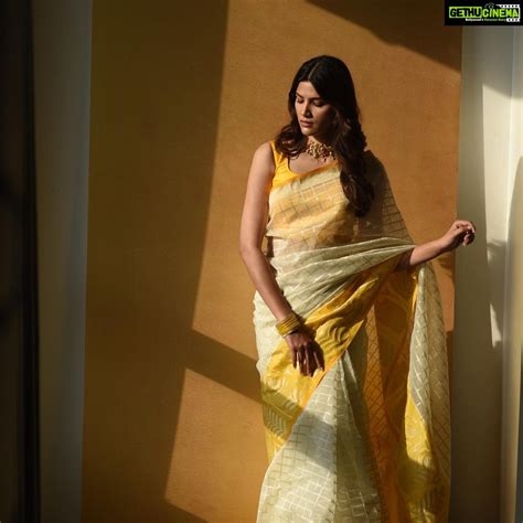 Sayli Patil Instagram ‘show Time 💛 Some Sarees Are Special 🫶 📷