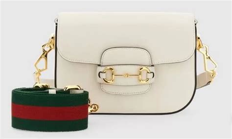 베이지톤 바디에 레드 그린 스트랩으로 포인트 준 360만원짜리 구찌 미니백 네이버 포스트