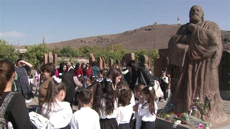 Ս Թարգմանչաց տոնի օրը Օշականի Ս Մաշտոց եկեղեցում Youtube