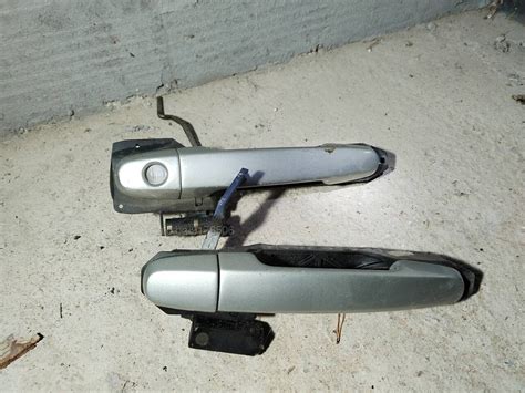 Дръжки врати Тойота корола версо Други авточасти Резервни части консумативи аксесоари