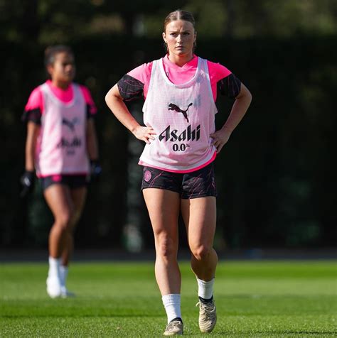 Awesome Set Of Legs R Ruby Mace