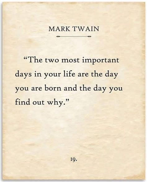 Linkedin 김우정 페이지 신화의 세계 이야기의 가치 광화문 넘어 소공동 골목을 지나면 밝은 동네 명동이 나온다 지난 한 달 명동에서 ‘세계관의