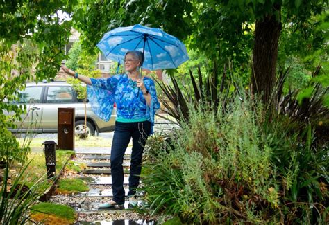 Wearing Analogous Colours When You Have Medium High Colour Contrast