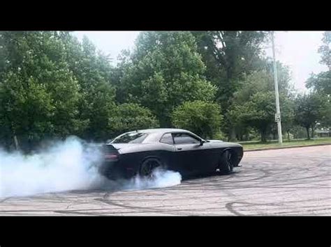 Burble tune stage 1 srt 392 challenger biggest burnout / exhaust pop pop fire 🔥 - YouTube