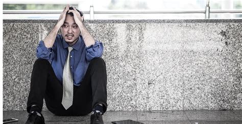 What is Narcissistic Collapse? Signs And Triggers