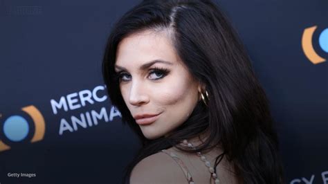 Courtney Stodden Celebrates ‘sanity And Freedom After Getting Drivers