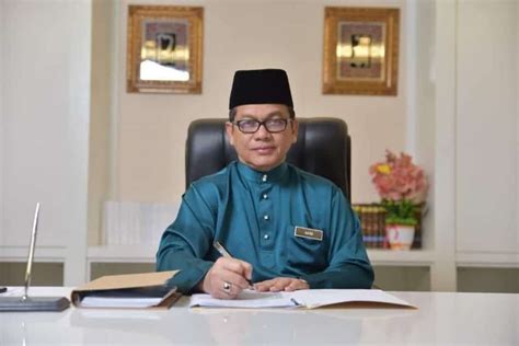Stoking Bertulis Allah “meletakkan Allah Di Kaki Adalah Satu Penghinaan Yang Tidak Boleh