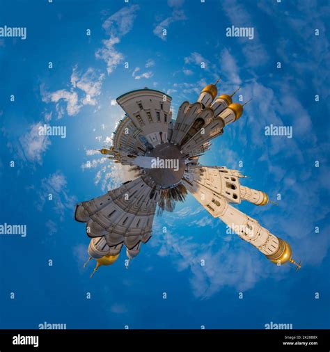 Tiny Planet Photography Hi Res Stock Photography And Images Alamy