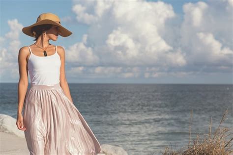 SPF 10, 20, 30 или 50: какую защиту от солнца выбрать? | MedAboutMe