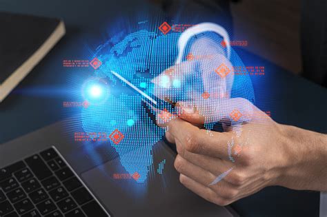 전화를 사용하는 사업가 세계지도 홀로그램 다중 노출 국제 비즈니스 개념 Brand Name Smart Phone에 대한 스톡 사진 및 기타 이미지 Brand Name