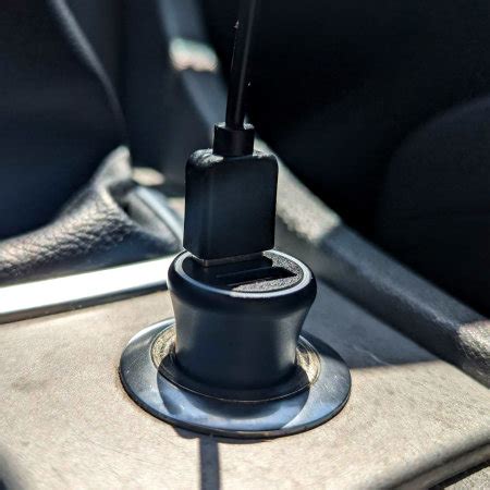 Olixar Basics W Dual USB A Port Car Charger Black