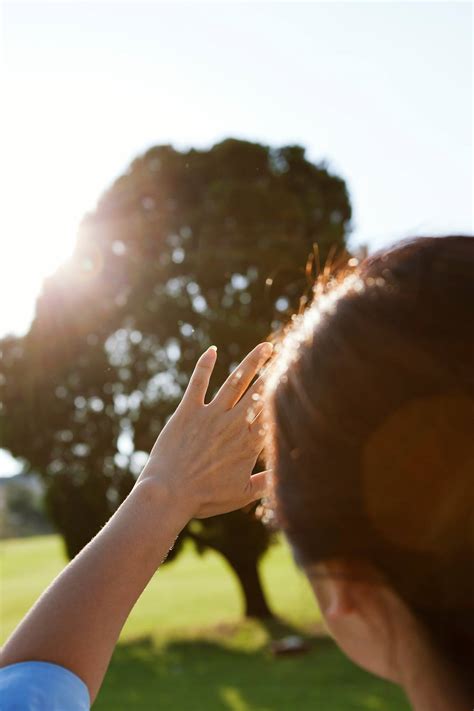 픽셀다이어트 피부암을 예방하는 습관들 피부를 덮는 옷이나 자외선 차단제만큼 피부보호에 효과적인