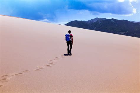 남성 여행하다 사막 Pixabay의 무료 사진 남성 여행하다 사막 Pixabay의 무료 사진