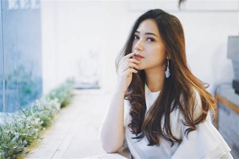 Selebgram Cantik Yang Wajib Kamu Follow Multitalenta