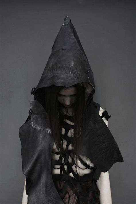 Dystopian Fashion Saira Huff Dystopian Fashion Fashion Woman