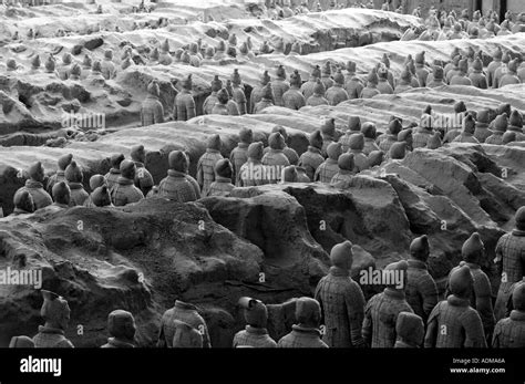 China Shaanxi Xian Bingmayong The Army Of Terra Cotta Warriors In