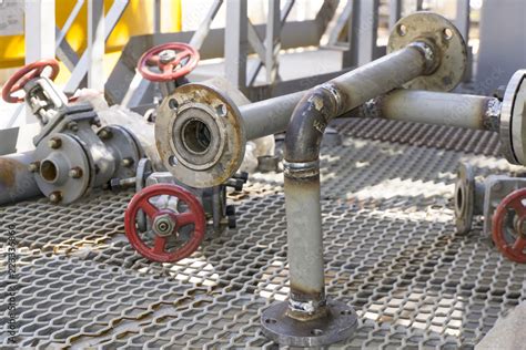 A New Pipeline Dn50 Prepared For Heat Treatment And Non Destructive Testing Welded Joints Stock