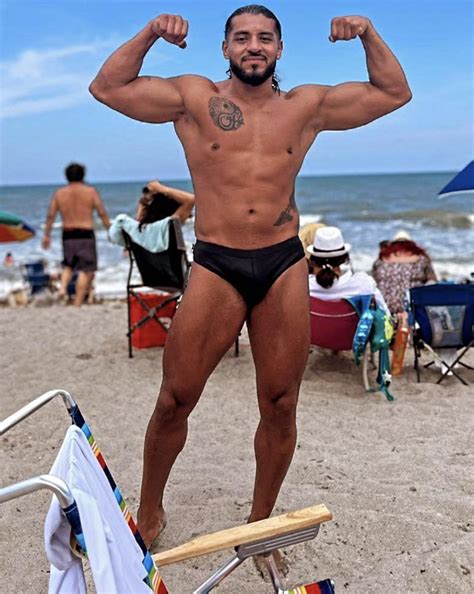 Santos Escobar Rwrestlewiththepackage