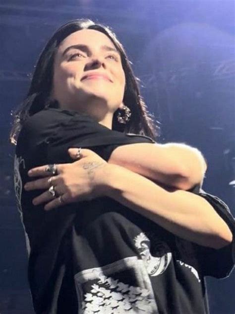 I Wanna Hug You