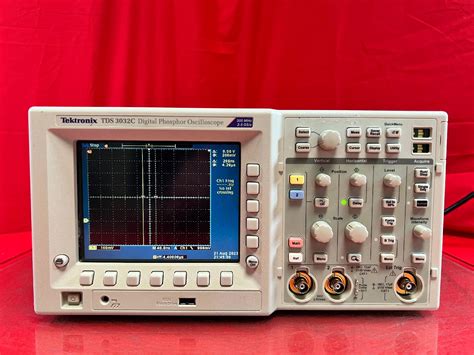 Tds3032c Tektronix Digital Phosphor Oscilloscope 300mhz 2 5gs S Alltest Instruments