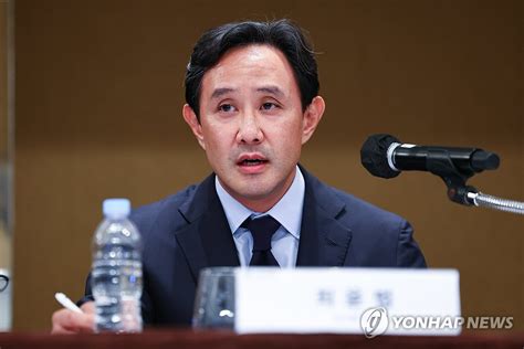 질문에 답하는 최윤범 고려아연 회장 연합뉴스