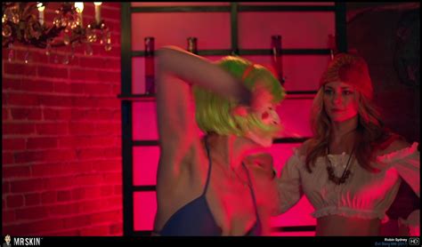 Naked Robin Sydney In Evil Bong 666