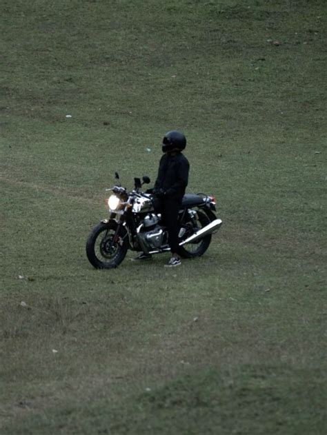 Interceptor 650 In 2025 Biker Photography Pretty Bike Royal Enfield