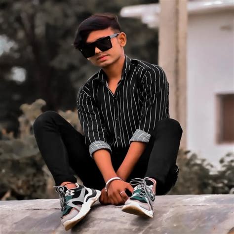 🖤 arunn 🖤 (@aaru_arunn_01) • Threads, Say more