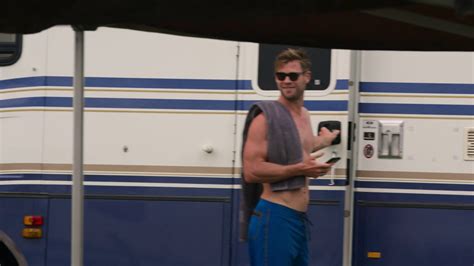 Auscaps Chris Hemsworth Shirtless In Limitless With Chris Hemsworth Fasting