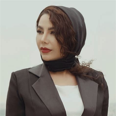 نادیا فن بلاگر Youtube