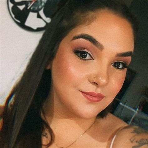 Julia Trevizani Trevizanijulia Threads Say More